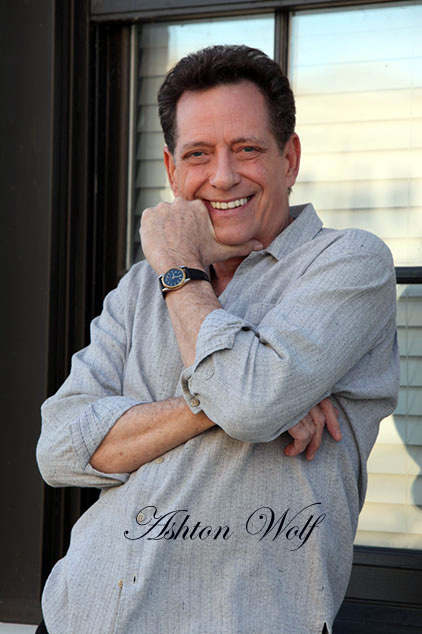 Ashton Wolf On-Line